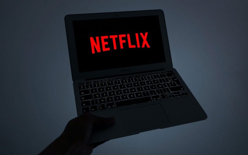 Netflix details how account share blocking will work | The Point Online