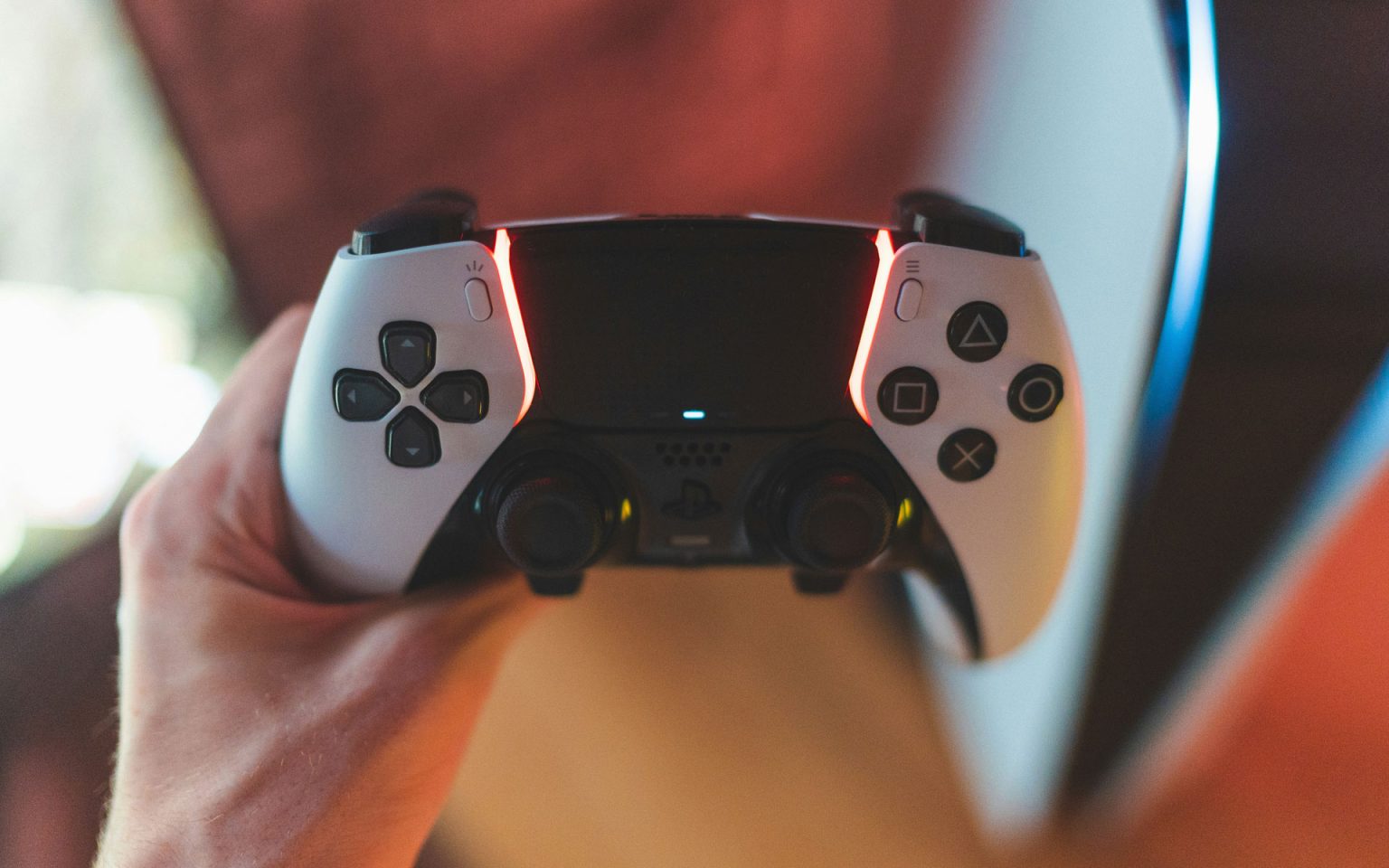 Both PS5 DualSense controllers get better Windows PC support | The ...