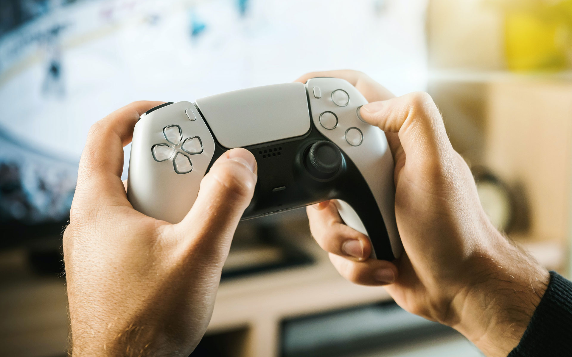 Both PS5 DualSense controllers get better Windows PC support | The ...